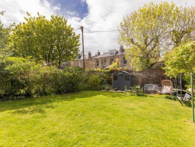 2 bedroom ground floor flat for sale in 37/2 Marlborough Street, Porotbello, EH15 2BD, EH15