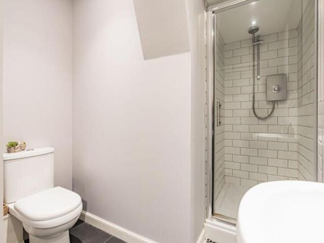 2 bedroom ground floor flat for sale in 39/2 Lower London Road, Edinburgh, EH7 5TE, EH7