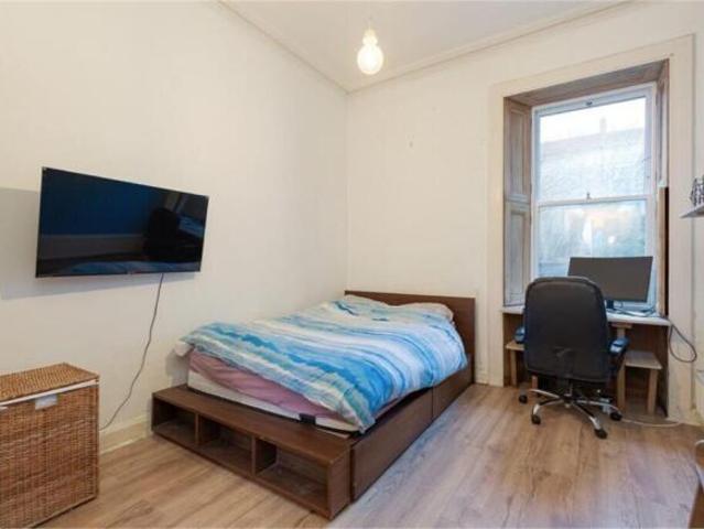 2 bedroom ground floor flat for sale in 4/2 Montague Street, Newington, EH8 9QU, EH8