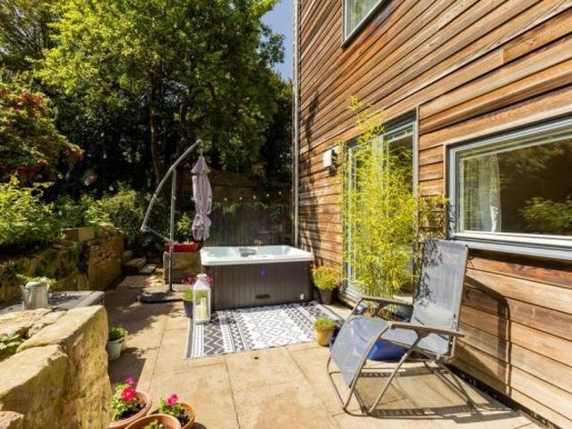 2 bedroom ground floor flat for sale in 73b/2, Kirk Brae, Edinburgh, EH16 6JN, EH16