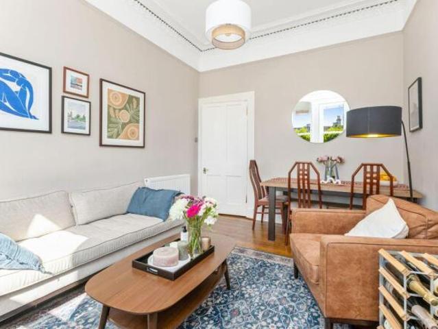 2 bedroom ground floor flat for sale in 8 flat 2, Balfour Place, Leith, Edinburgh, EH6 5DW, EH6