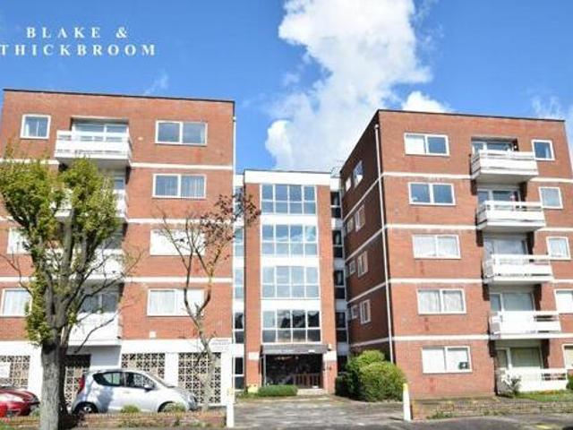 2 Bedroom Ground Floor Flat For Sale In Carnarvon Road