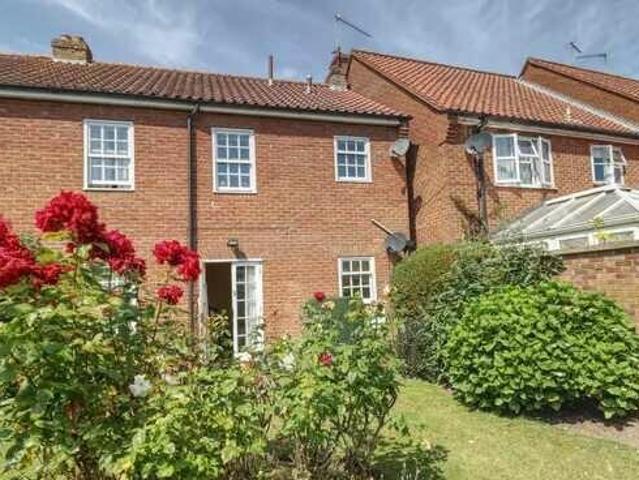 2 Bedroom Ground Floor Flat For Sale In Chapel Court, Chapel Street