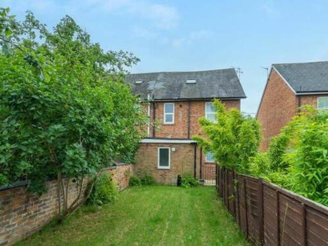 2 Bedroom Ground Floor Flat For Sale In Abingdon