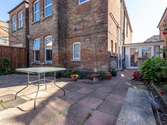 2 bedroom ground floor flat for sale in Adeline Road, Bournemouth, BH5