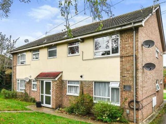 2 Bedroom Ground Floor Flat For Sale In Bournemouth