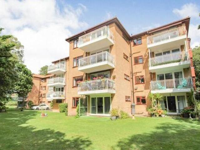 2 Bedroom Ground Floor Flat For Sale In Bournemouth, Dorset