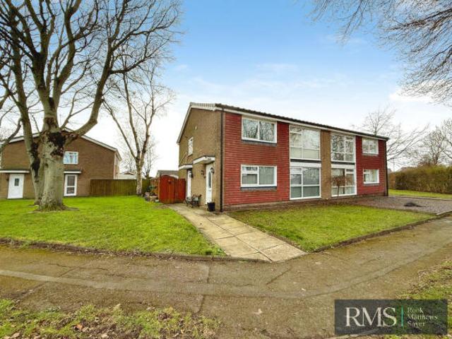 2 bedroom ground floor flat for sale in Beacon Drive, Newcastle Upon Tyne, NE13