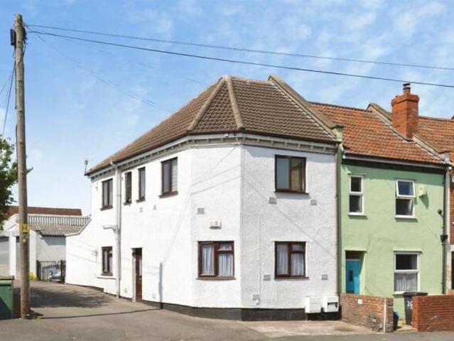 2 bedroom ground floor flat for sale in Bishopsworth Road, Bristol, BS13