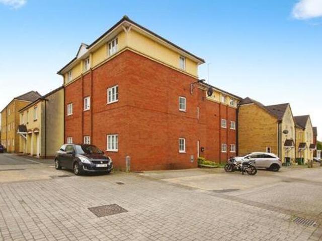 2 Bedroom Ground Floor Flat For Sale In Bradley Stoke