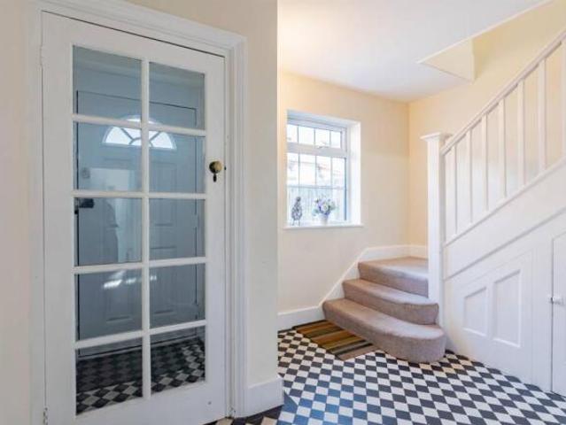 2 bedroom ground floor flat for sale in Bridgefield Road, Tankerton, Whitstable, CT5