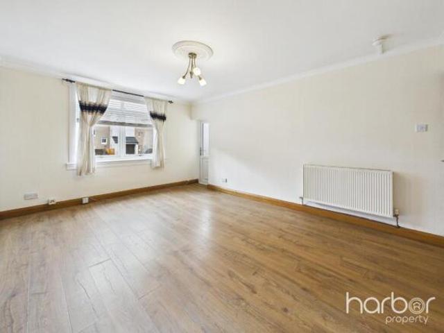 2 bedroom ground floor flat for sale in Broompark Drive, Dennistoun, Glasgow, G31 2DA, G31