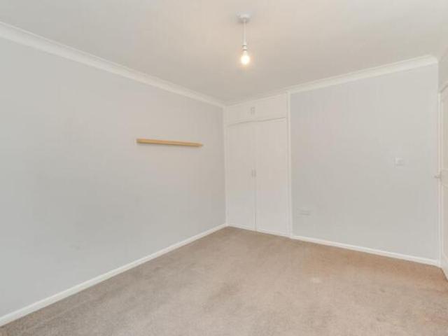 2 bedroom ground floor flat for sale in Button Hill, Sheffield, S11