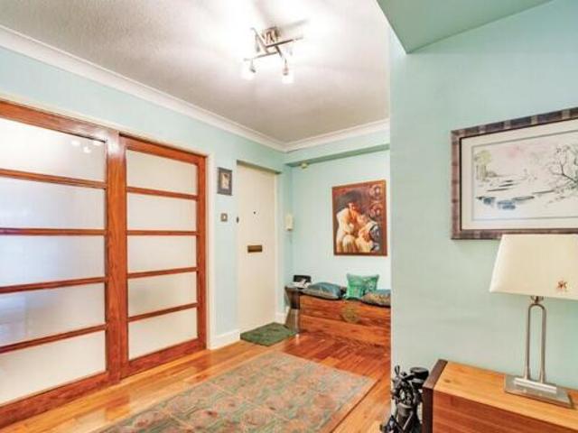 2 Bedroom Ground Floor Flat For Sale In Buckingham Road, London