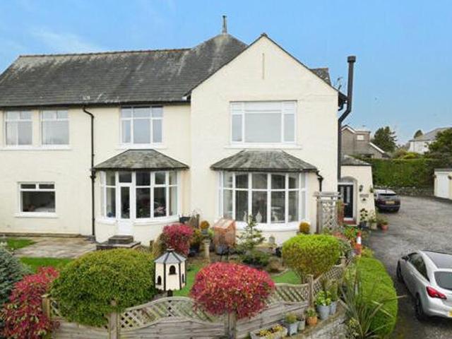 2 Bedroom Ground Floor Flat For Sale In Grange over sands, Cumbria