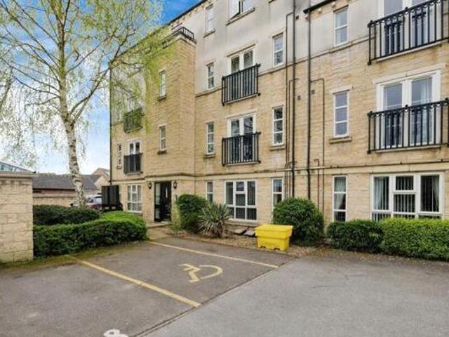 2 Bedroom Ground Floor Flat For Sale In Guiseley