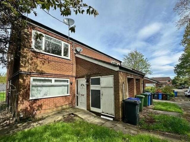 2 Bedroom Ground Floor Flat For Sale In Denton