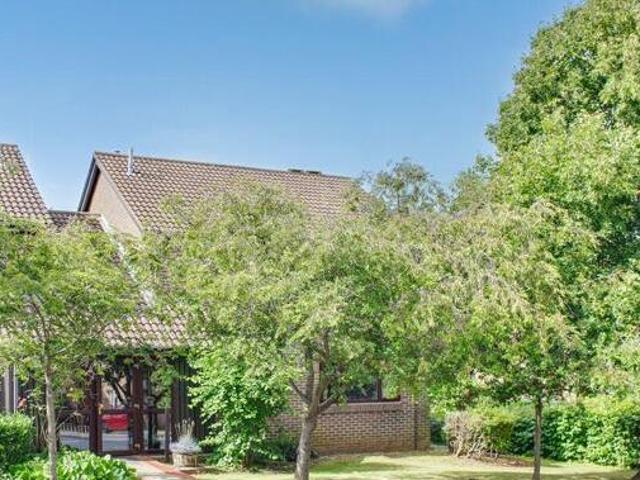 2 Bedroom Ground Floor Flat For Sale In Eaton Socon