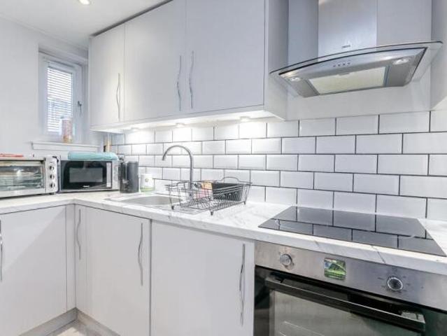2 bedroom ground floor flat for sale in East Pilton Farm Wynd, Edinburgh, EH5
