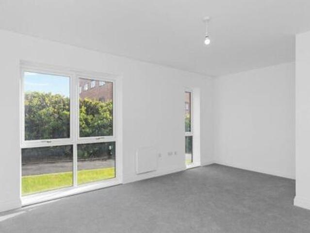 2 Bedroom Ground Floor Flat For Sale In East Sussex