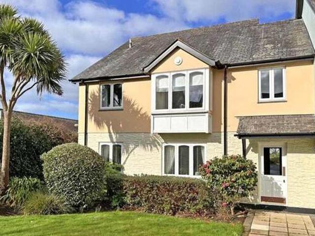 2 Bedroom Ground Floor Flat For Sale In Falmouth