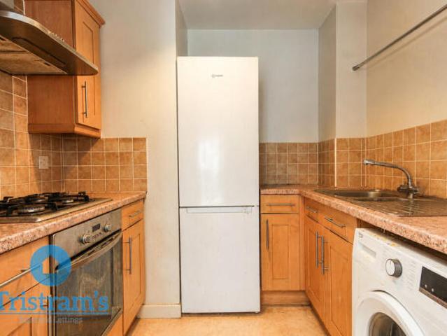 2 bedroom ground floor flat for sale in Kelham Drive, Sherwood, NG5