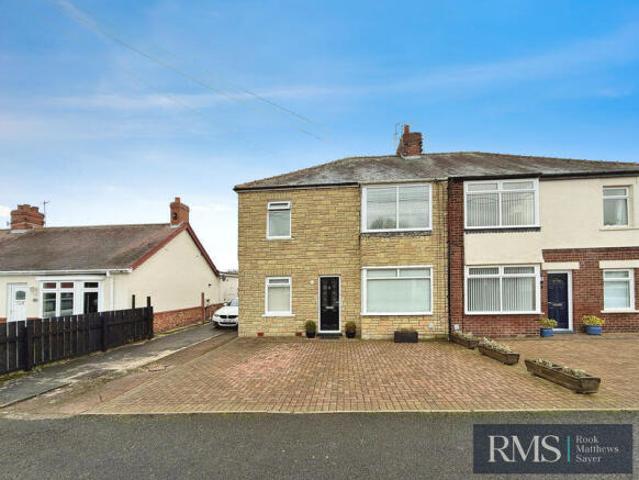 2 bedroom ground floor flat for sale in King George Road, Newcastle Upon Tyne, NE3