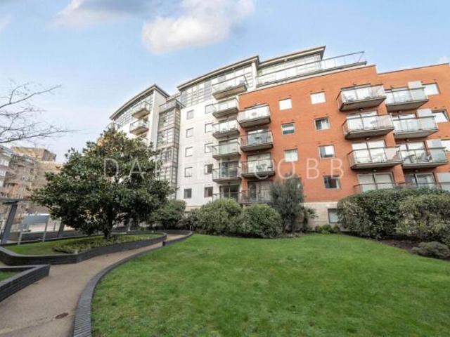 2 bedroom ground floor flat for sale in Horsley Court, Montaigne Close, SW1P