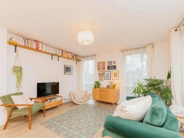 2 Bedroom Ground Floor Flat For Sale In Harrow