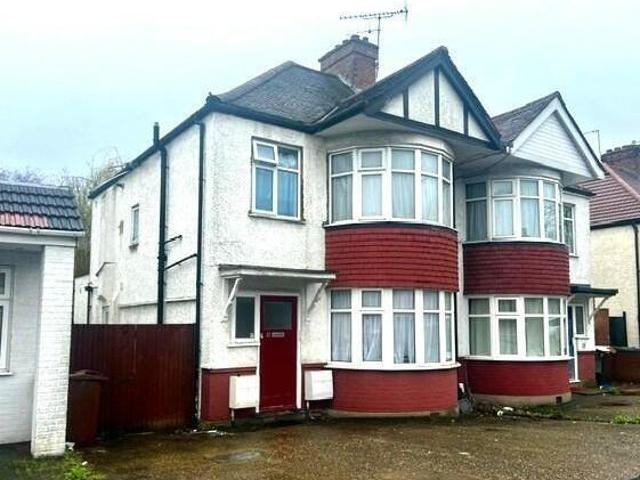 2 Bedroom Ground Floor Flat For Sale In Harrow