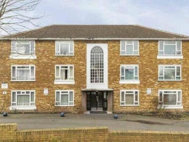 2 Bedroom Ground Floor Flat For Sale In Hendon