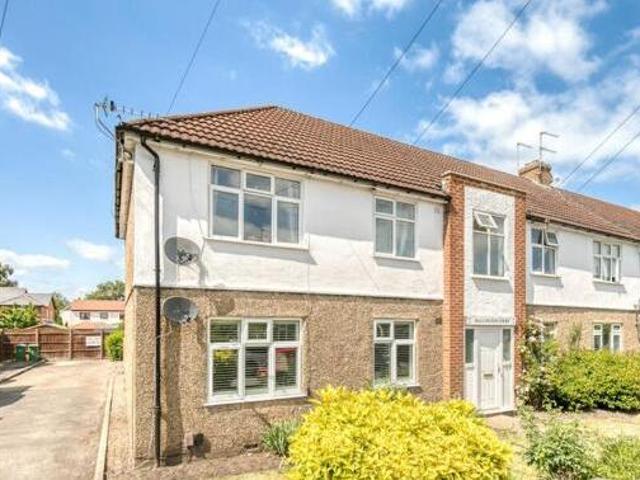 2 Bedroom Ground Floor Flat For Sale In Hersham
