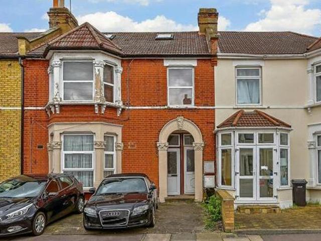2 Bedroom Ground Floor Flat For Sale In Ilford
