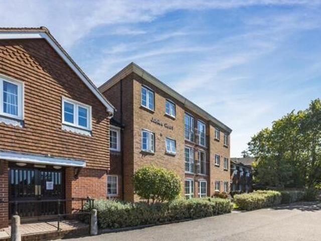 2 Bedroom Ground Floor Flat For Sale In Jubilee Court High Street