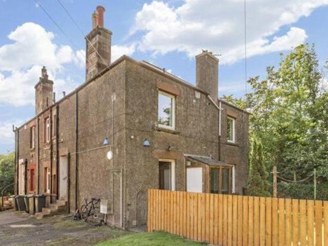 2 Bedroom Ground Floor Flat For Sale In Juniper Green