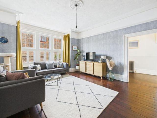 2 bedroom ground floor flat for sale in Loxley Gardens, Bulkington Avenue, BN14 7JB, BN14
