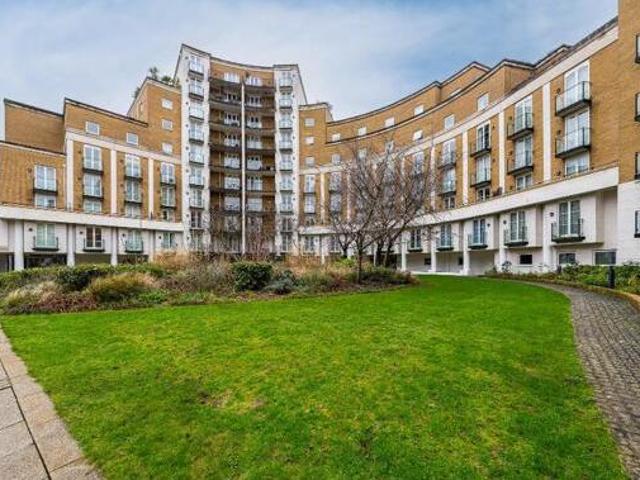 2 Bedroom Ground Floor Flat For Sale In London