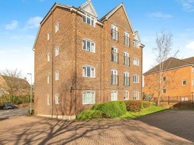 2 Bedroom Ground Floor Flat For Sale In Leeds