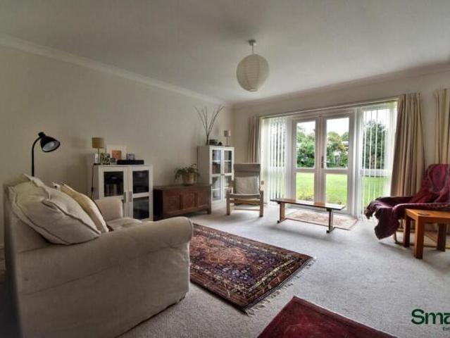 2 bedroom ground floor flat for sale in Lyndhurst Road, Exeter, EX2
