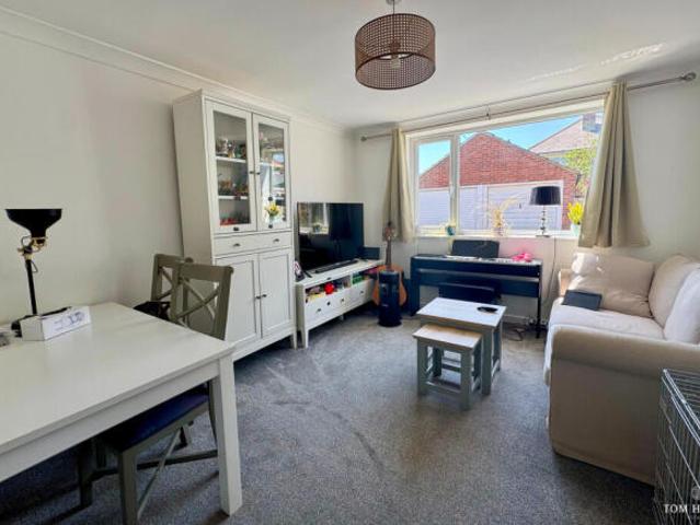 2 bedroom ground floor flat for sale in Mavis Road, Bournemouth, Christchurch Poole, BH9