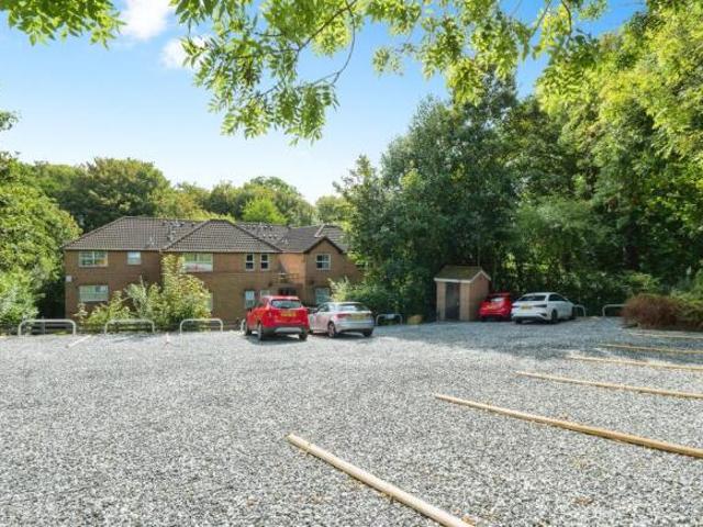 2 bedroom ground floor flat for sale in Middle Road, Southampton, SO19
