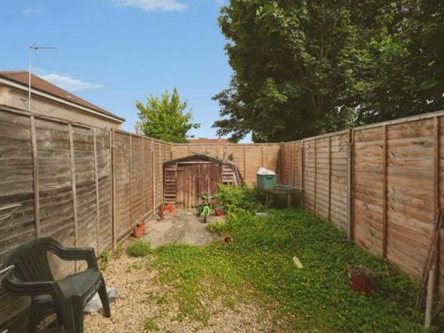 2 bedroom ground floor flat for sale in North Street, Downend, BRISTOL, BS16