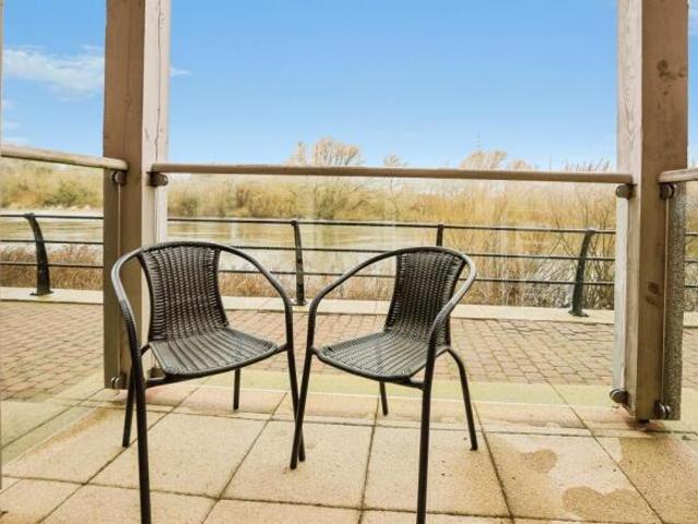 2 bedroom ground floor flat for sale in New Crane Street, Chester, CH1
