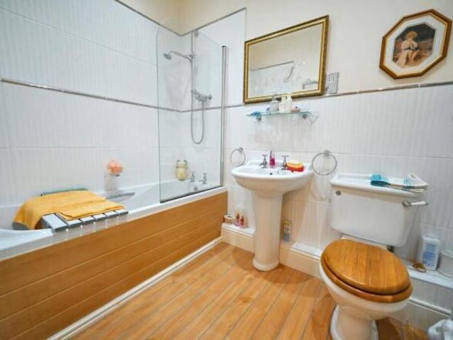 2 bedroom ground floor flat for sale in Stockwell, Road, Tettenhall, Wolverhampton, West Midlands, WV6