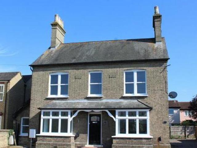 2 Bedroom Ground Floor Flat For Sale In Stotfold, Hitchin