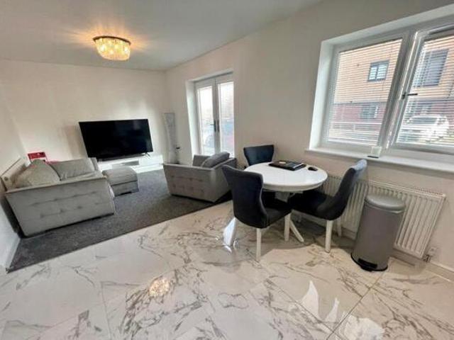 2 Bedroom Ground Floor Flat For Sale In Swinton