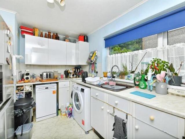 2 bedroom ground floor flat for sale in Pode Drive, Plympton, PL7