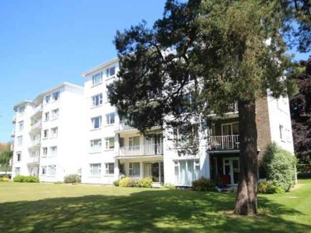 2 Bedroom Ground Floor Flat For Sale In Poole, Dorset