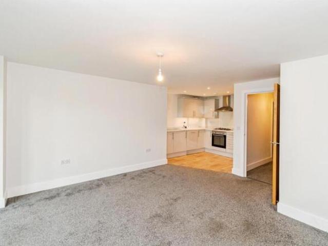 2 bedroom ground floor flat for sale in Priory Road, Southampton, SO17
