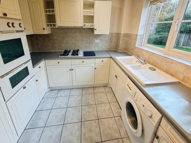 2 bedroom ground floor flat for sale in Pyotts Court, Old Basing, RG24